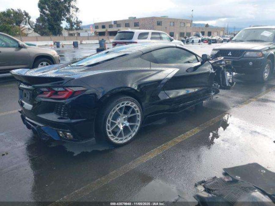 Black Chevrolet Corvette 2024 in Klaipeda, with an engine capacity of 6.20 L and mileage of 1 thousand km for 25100 €, photo 4 on AUTOMOTO.COM.LV