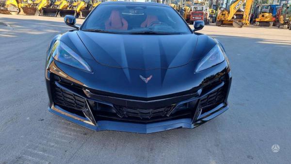 Black Chevrolet Corvette 2025 in Siauliai, with an engine capacity of 0.00 L and mileage of 800 thousand km for 150000 €, photo 5 on AUTOMOTO.COM.LV