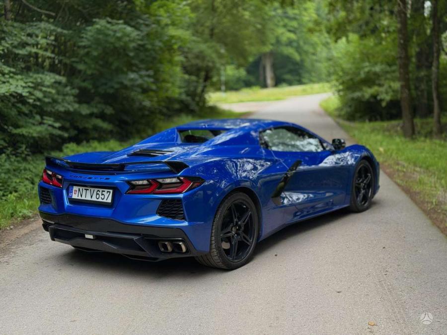 Zils Chevrolet Corvette 2020 Viļņa, ar dzinēja tilpumu 6.16 L un nobraukumu 44 tūkst. km par 85000 €, foto 7 vietnē AUTOMOTO.COM.LV