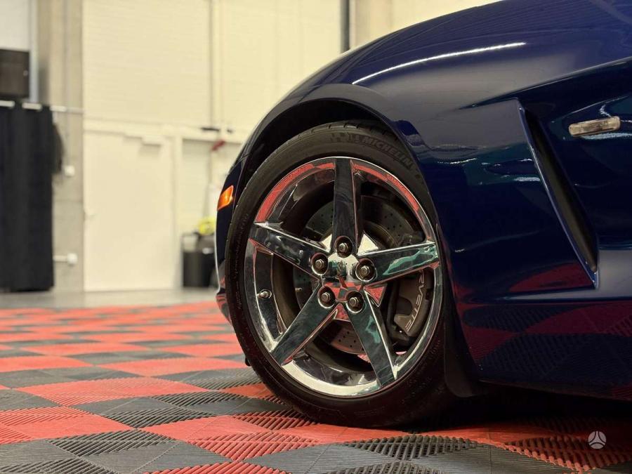 Blue Chevrolet Corvette 2007 in Vilnius, with an engine capacity of 5.97 L and mileage of 64 thousand km for 28999 €, photo 10 on AUTOMOTO.COM.LV