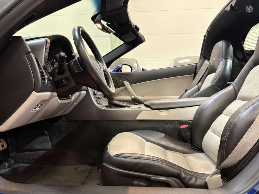 Blue Chevrolet Corvette 2007 in Vilnius, with an engine capacity of 5.97 L and mileage of 64 thousand km for 28999 €, photo 15 on AUTOMOTO.COM.LV