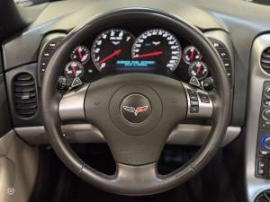 Blue Chevrolet Corvette 2007 in Vilnius, with an engine capacity of 5.97 L and mileage of 64 thousand km for 28999 €, photo 22 on AUTOMOTO.COM.LV