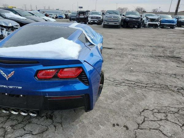 Blue Chevrolet Corvette 2015 in Kaunas, with an engine capacity of 6.20 L and mileage of 97 thousand km for 23500 €, photo 5 on AUTOMOTO.COM.LV