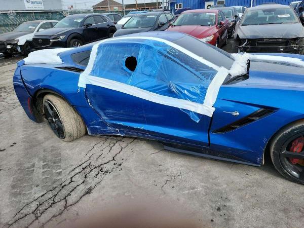 Blue Chevrolet Corvette 2015 in Kaunas, with an engine capacity of 6.20 L and mileage of 97 thousand km for 23500 €, photo 9 on AUTOMOTO.COM.LV