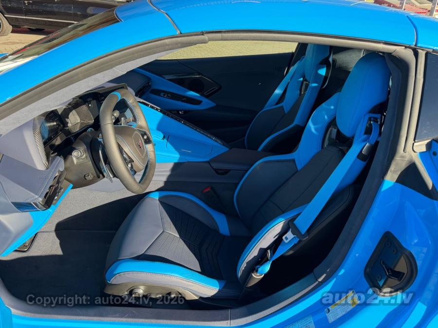 Zils Chevrolet Corvette 2025 Tallina, ar dzinēja tilpumu 6.20 L un nobraukumu 0 tūkst. km par 113900 €, foto 14 vietnē AUTOMOTO.COM.LV