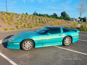 Green Chevrolet Corvette 1990 in Tallinn, with an engine capacity of 5.70 L and mileage of 0 thousand km for 15000 €, photo 3 on AUTOMOTO.COM.LV