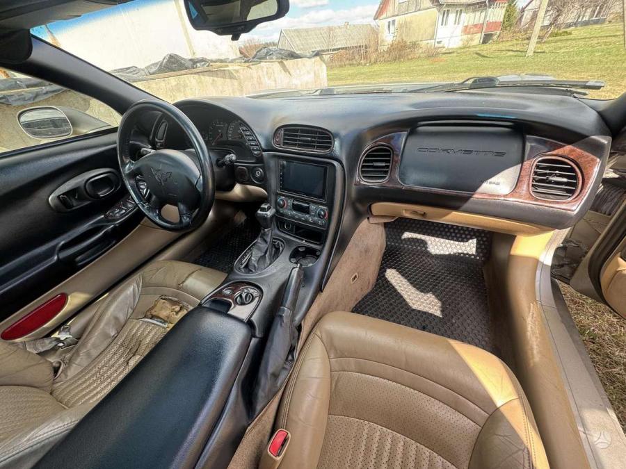 Pelēks Chevrolet Corvette 1998 Plungė, ar dzinēja tilpumu 5.70 L un nobraukumu 197 tūkst. km par 13500 €, foto 7 vietnē AUTOMOTO.COM.LV