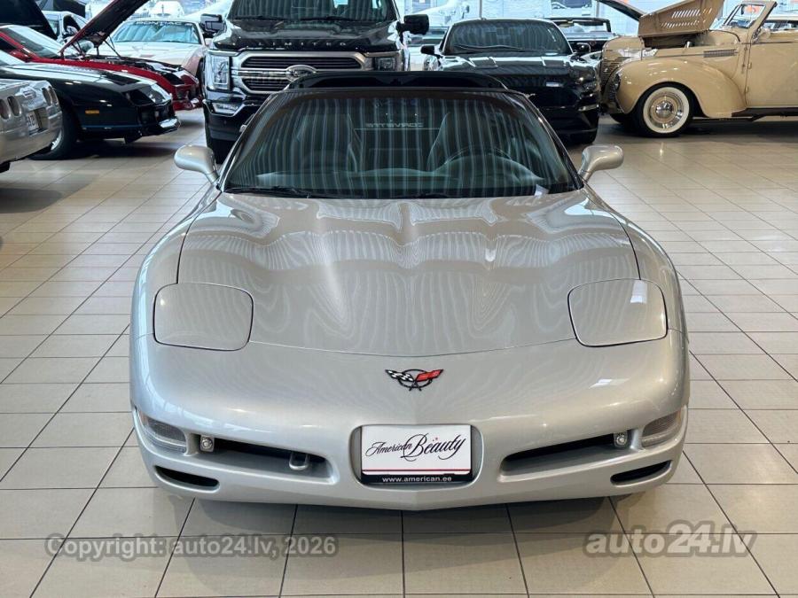 Pelēks Chevrolet Corvette 1999 Tallina, ar dzinēja tilpumu 5.70 L un nobraukumu 119 tūkst. km par 19900 €, foto 2 vietnē AUTOMOTO.COM.LV