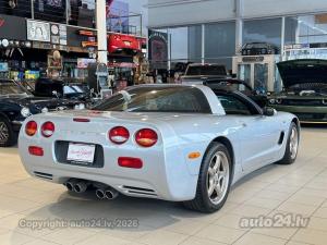 Pelēks Chevrolet Corvette 1999 Tallina, ar dzinēja tilpumu 5.70 L un nobraukumu 119 tūkst. km par 19900 €, foto 5 vietnē AUTOMOTO.COM.LV