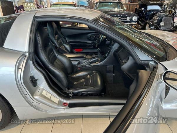Pelēks Chevrolet Corvette 1999 Tallina, ar dzinēja tilpumu 5.70 L un nobraukumu 119 tūkst. km par 19900 €, foto 11 vietnē AUTOMOTO.COM.LV