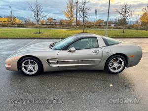 Pelēks Chevrolet Corvette 2001 Tallina, ar dzinēja tilpumu 5.70 L un nobraukumu 193 tūkst. km par 18500 €, foto 3 vietnē AUTOMOTO.COM.LV
