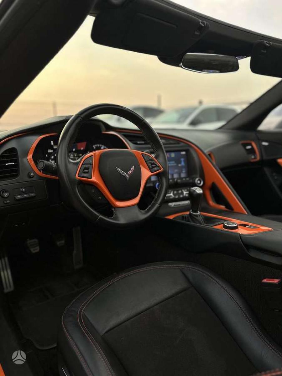 Orange Chevrolet Corvette 2015 in Kaunas, with an engine capacity of 6.16 L and mileage of 65 thousand km for 47300 €, photo 17 on AUTOMOTO.COM.LV