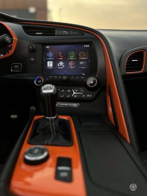 Orange Chevrolet Corvette 2015 in Kaunas, with an engine capacity of 6.16 L and mileage of 65 thousand km for 47300 €, photo 19 on AUTOMOTO.COM.LV