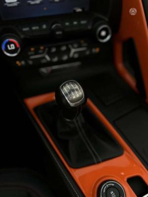 Orange Chevrolet Corvette 2015 in Kaunas, with an engine capacity of 6.16 L and mileage of 65 thousand km for 47300 €, photo 21 on AUTOMOTO.COM.LV