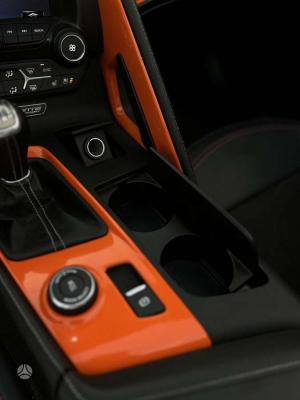 Orange Chevrolet Corvette 2015 in Kaunas, with an engine capacity of 6.16 L and mileage of 65 thousand km for 47300 €, photo 22 on AUTOMOTO.COM.LV
