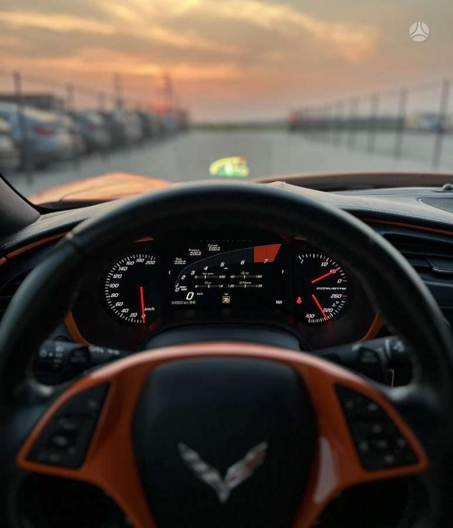 Orange Chevrolet Corvette 2015 in Kaunas, with an engine capacity of 6.16 L and mileage of 65 thousand km for 47300 €, photo 28 on AUTOMOTO.COM.LV