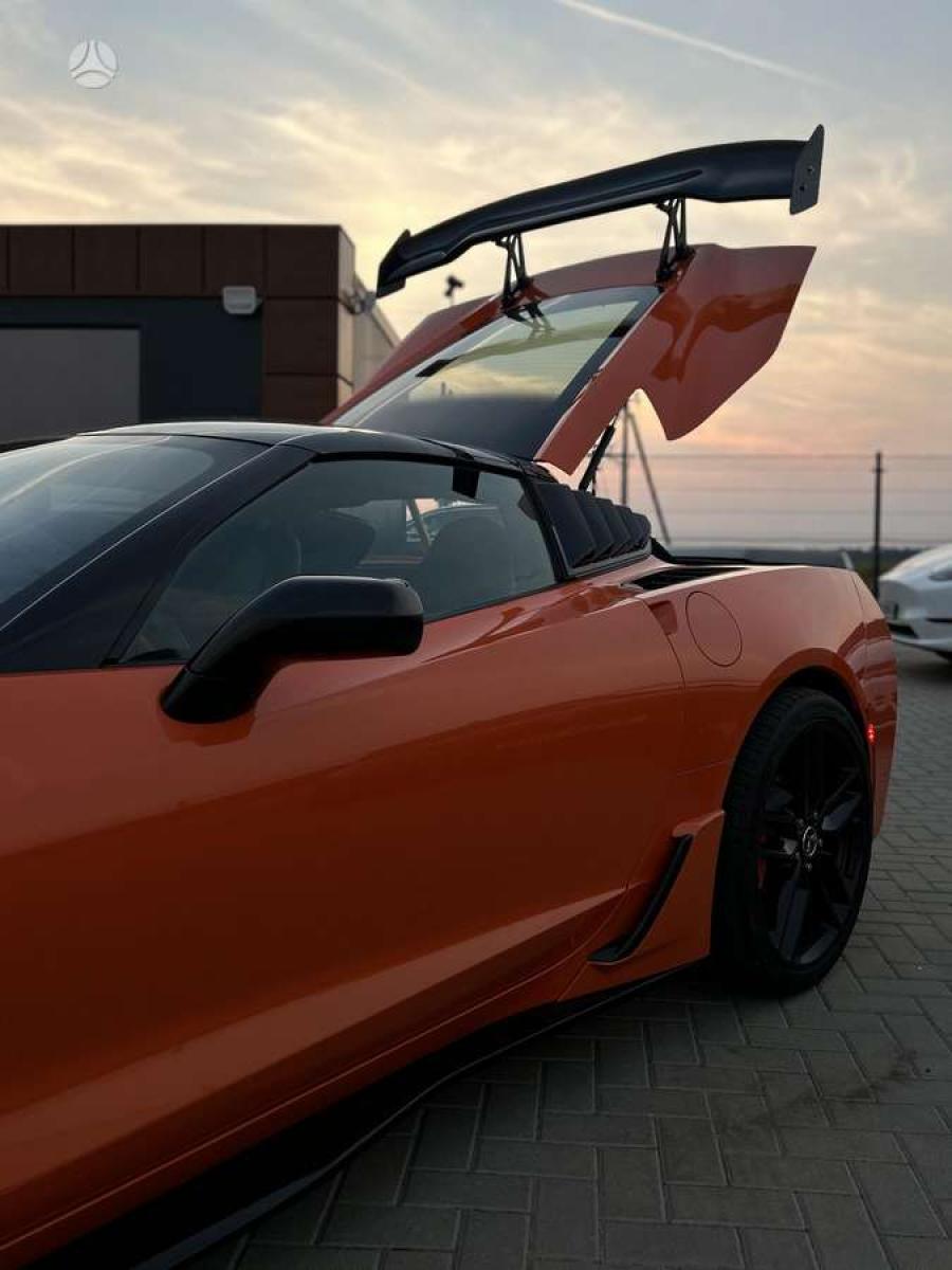 Orange Chevrolet Corvette 2015 in Kaunas, with an engine capacity of 6.16 L and mileage of 65 thousand km for 47300 €, photo 34 on AUTOMOTO.COM.LV