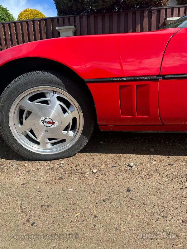 Red Chevrolet Corvette 1988 in Riga, with an engine capacity of 0.25 L and mileage of 62 thousand km for 16000 €, photo 5 on AUTOMOTO.COM.LV