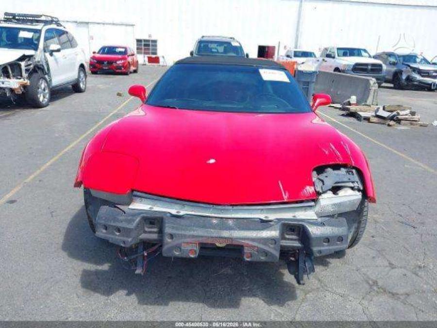 Red Chevrolet Corvette 2004 in Klaipeda, with an engine capacity of 0.00 L and mileage of 157 thousand km for 7725 €, photo 19 on AUTOMOTO.COM.LV