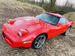 Red Chevrolet Corvette 1987 in Kaisiadorys, with an engine capacity of 5.70 L and mileage of 65 thousand km for 7500 €, photo  on AUTOMOTO.COM.LV