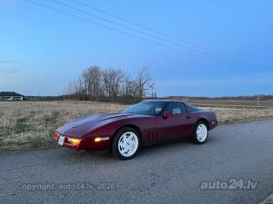 Sarkans Chevrolet Corvette 1988 Tallina, ar dzinēja tilpumu 5.70 L un nobraukumu 135 tūkst. km par 13000 €, foto 3 vietnē AUTOMOTO.COM.LV