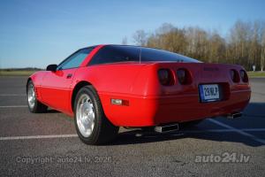 Red Chevrolet Corvette 1994 in Tallinn, with an engine capacity of 5.70 L and mileage of 52 thousand km for 21800 €, photo 4 on AUTOMOTO.COM.LV