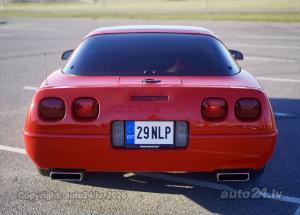 Red Chevrolet Corvette 1994 in Tallinn, with an engine capacity of 5.70 L and mileage of 52 thousand km for 21800 €, photo 14 on AUTOMOTO.COM.LV
