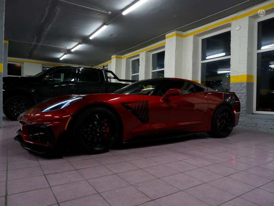 Red Chevrolet Corvette 2014 in Klaipeda, with an engine capacity of 6.20 L and mileage of 70 thousand km for 36888 €, photo 3 on AUTOMOTO.COM.LV