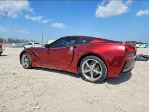 Sarkans Chevrolet Corvette 2015 Kauņa, ar dzinēja tilpumu 6.20 L un nobraukumu 42 tūkst. km par 16500 €, foto 5 vietnē AUTOMOTO.COM.LV