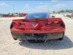 Sarkans Chevrolet Corvette 2015 Kauņa, ar dzinēja tilpumu 6.20 L un nobraukumu 42 tūkst. km par 16500 €, foto 7 vietnē AUTOMOTO.COM.LV