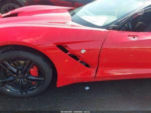 Red Chevrolet Corvette 2017 in Klaipeda, with an engine capacity of 6.20 L and mileage of 41 thousand km for 20200 €, photo 7 on AUTOMOTO.COM.LV