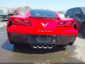 Red Chevrolet Corvette 2017 in Klaipeda, with an engine capacity of 6.20 L and mileage of 41 thousand km for 20200 €, photo 18 on AUTOMOTO.COM.LV
