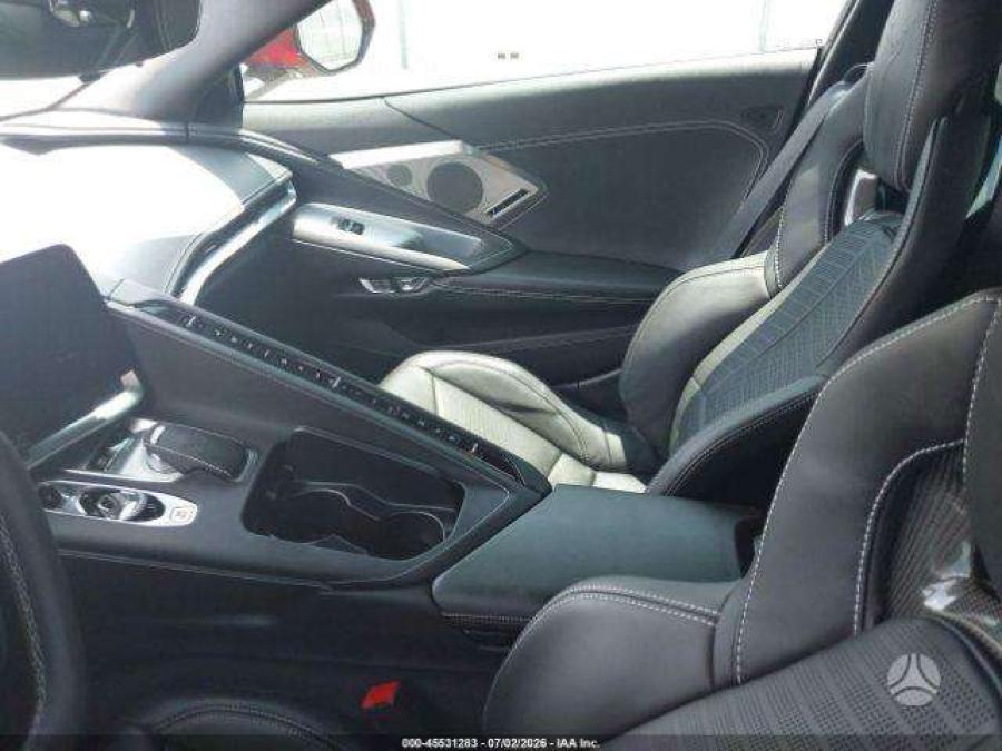 Sarkans Chevrolet Corvette 2024 Klaipėda, ar dzinēja tilpumu 6.20 L un nobraukumu 0 tūkst. km par 23000 €, foto 16 vietnē AUTOMOTO.COM.LV