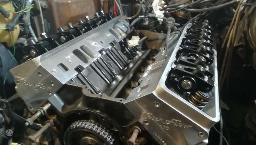 Balts Chevrolet Corvette 1979 Viļņa, ar dzinēja tilpumu 5.70 L un nobraukumu 141 tūkst. km par 19000 €, foto 39 vietnē AUTOMOTO.COM.LV
