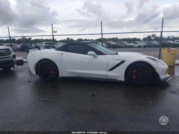 Balts Chevrolet Corvette 2014 Klaipėda, ar dzinēja tilpumu 6.20 L un nobraukumu 266 tūkst. km par 13100 €, foto 4 vietnē AUTOMOTO.COM.LV