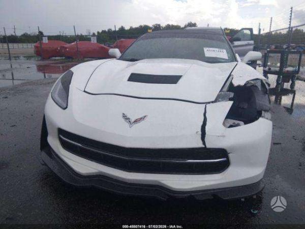 Balts Chevrolet Corvette 2014 Klaipėda, ar dzinēja tilpumu 6.20 L un nobraukumu 266 tūkst. km par 13100 €, foto 5 vietnē AUTOMOTO.COM.LV
