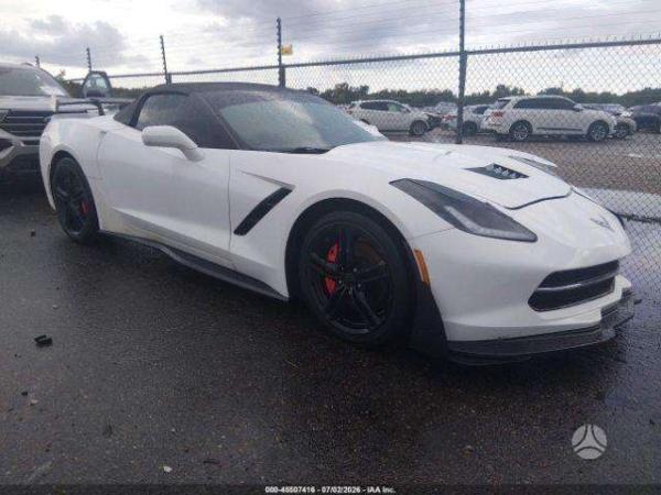 White Chevrolet Corvette 2014 in Klaipeda, with an engine capacity of 6.20 L and mileage of 266 thousand km for 13100 €, photo 1 on AUTOMOTO.COM.LV