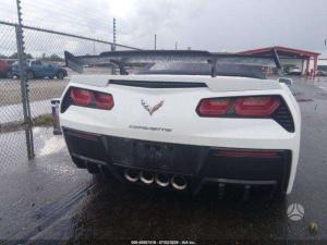 Balts Chevrolet Corvette 2014 Klaipėda, ar dzinēja tilpumu 6.20 L un nobraukumu 266 tūkst. km par 13100 €, foto 4 vietnē AUTOMOTO.COM.LV
