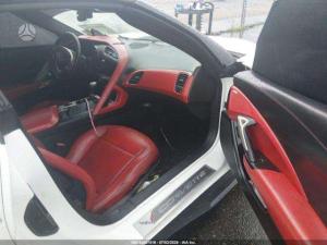 Balts Chevrolet Corvette 2014 Klaipėda, ar dzinēja tilpumu 6.20 L un nobraukumu 266 tūkst. km par 13100 €, foto 12 vietnē AUTOMOTO.COM.LV