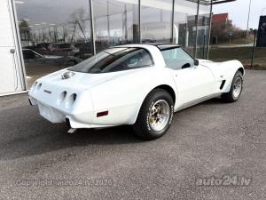 White Chevrolet Corvette 1979 in Viljandi, with an engine capacity of 5.70 L and mileage of 107 thousand km for 19900 €, photo 4 on AUTOMOTO.COM.LV