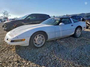 Balts Chevrolet Corvette 1992 Šauļi, ar dzinēja tilpumu 5.70 L un nobraukumu 320 tūkst. km par 7500 €, foto  vietnē AUTOMOTO.COM.LV