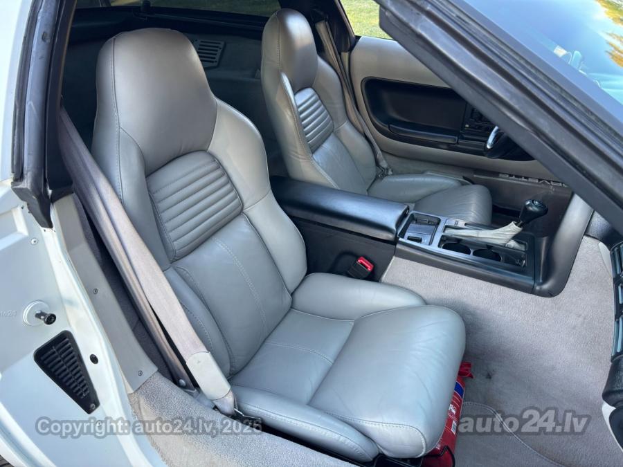 Белый Шевроле Корвет 1996 в Кейла, объемом двигателя 5.70 л и пробегом 224 тыс. км за 12999 €, фото 10 на AUTOMOTO.COM.LV