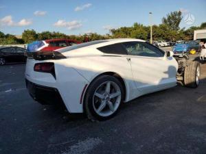 White Chevrolet Corvette 2015 in Klaipeda, with an engine capacity of 0.00 L and mileage of 70 thousand km for 26500 €, photo 5 on AUTOMOTO.COM.LV