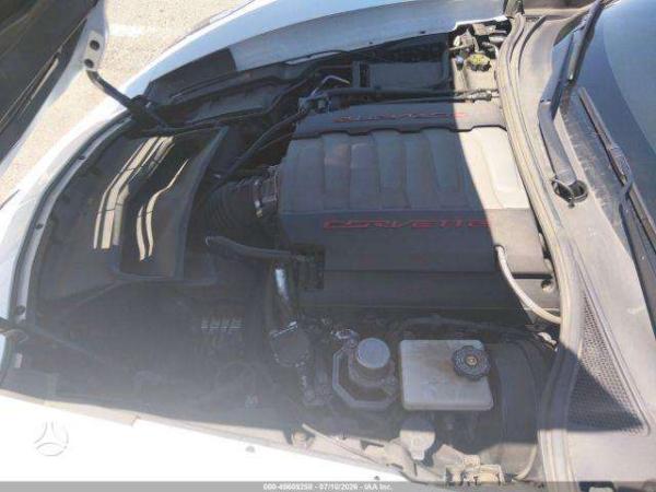 Balts Chevrolet Corvette 2016 Klaipėda, ar dzinēja tilpumu 6.20 L un nobraukumu 71 tūkst. km par 25300 €, foto 10 vietnē AUTOMOTO.COM.LV