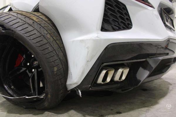 Balts Chevrolet Corvette 2023 Šauļi, ar dzinēja tilpumu 6.16 L un nobraukumu 36 tūkst. km par 74900 €, foto 7 vietnē AUTOMOTO.COM.LV