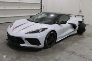 White Chevrolet Corvette 2023 in Siauliai, with an engine capacity of 6.16 L and mileage of 36 thousand km for 74900 €, photo 3 on AUTOMOTO.COM.LV