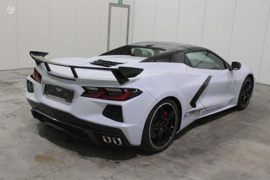White Chevrolet Corvette 2023 in Siauliai, with an engine capacity of 6.16 L and mileage of 36 thousand km for 74900 €, photo 4 on AUTOMOTO.COM.LV