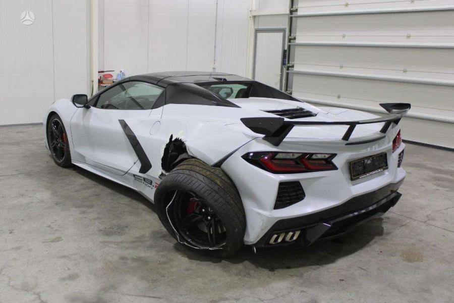 White Chevrolet Corvette 2023 in Siauliai, with an engine capacity of 6.16 L and mileage of 36 thousand km for 74900 €, photo 5 on AUTOMOTO.COM.LV