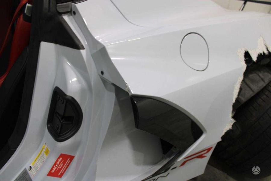 White Chevrolet Corvette 2023 in Siauliai, with an engine capacity of 6.16 L and mileage of 36 thousand km for 74900 €, photo 23 on AUTOMOTO.COM.LV