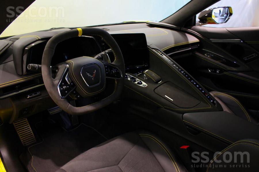 Yellow Chevrolet Corvette 2025 in Riga, with an engine capacity of 6.20 L and mileage of 1 thousand km for 109000 €, photo 11 on AUTOMOTO.COM.LV